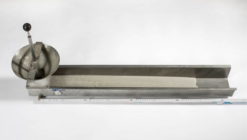 Comparison of two specifications for cementitious grouts - MC-Bauchemie